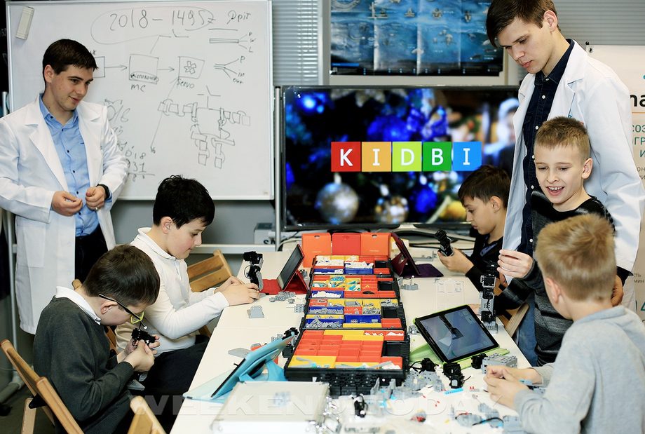 Перегони, роботи та фізика: розумні розваги для наймолодших